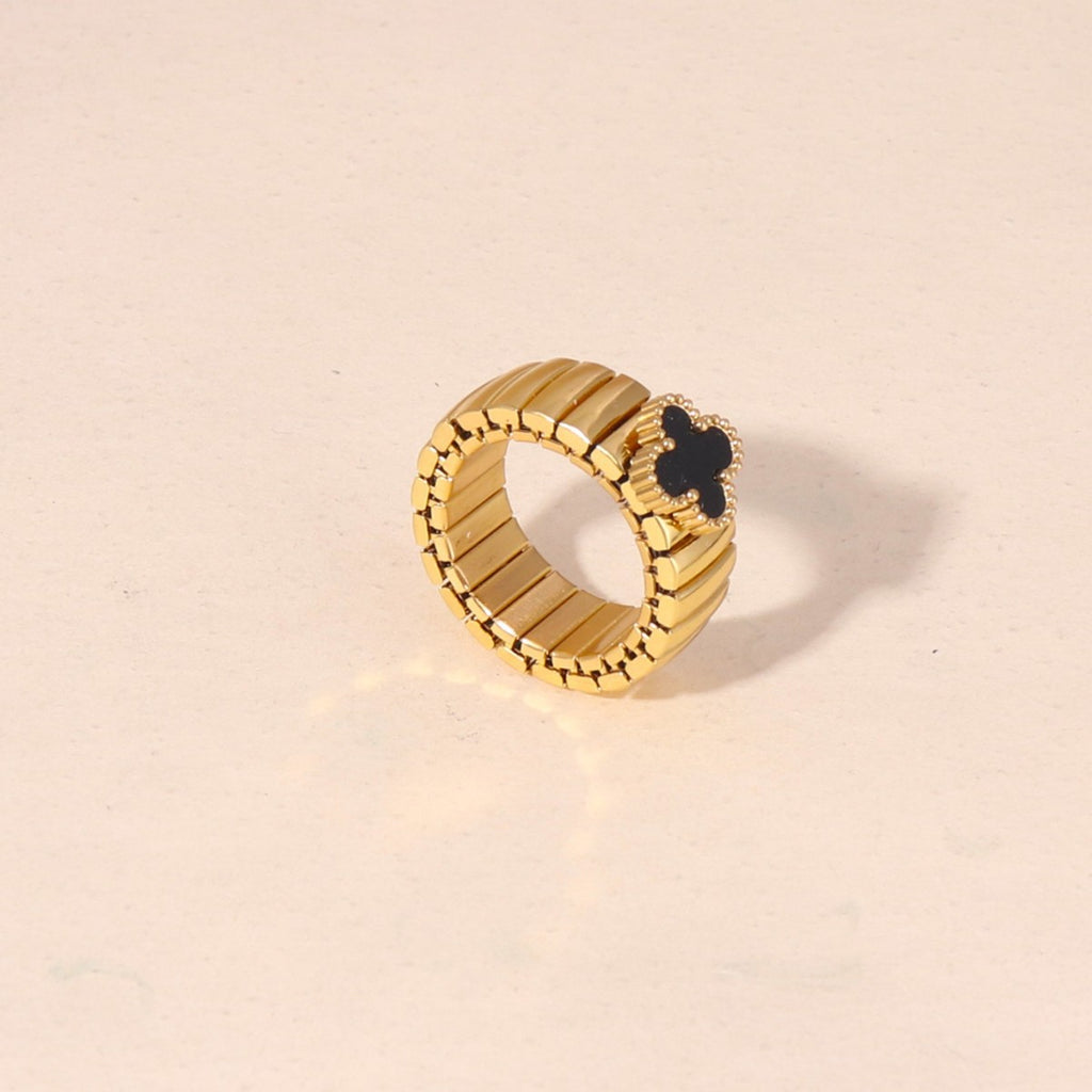 Capluse Black Clover Ring JLTR0437