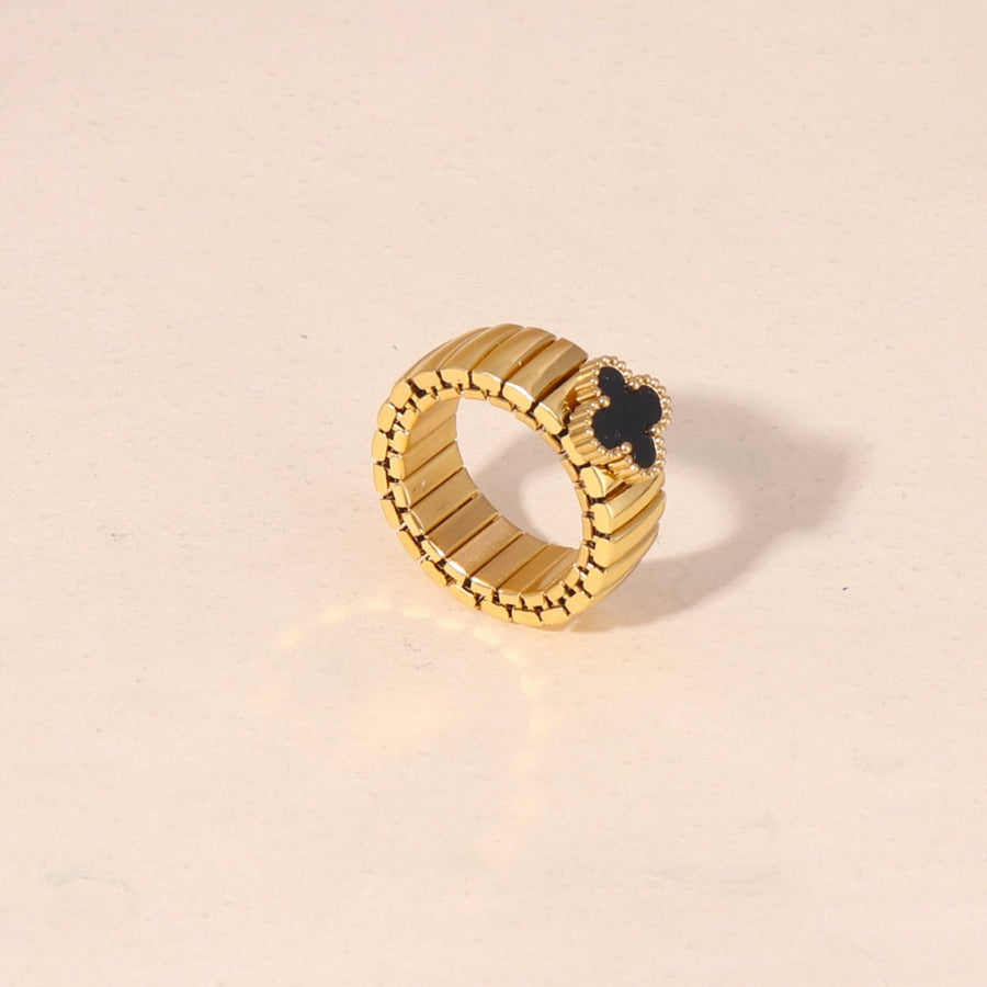 Capluse Black Clover Ring JLTR0437